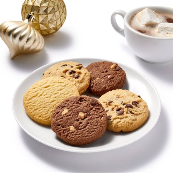 Marks & Spencer | Holiday | Ms Scottish Shortbread Biscuit Tin London ...